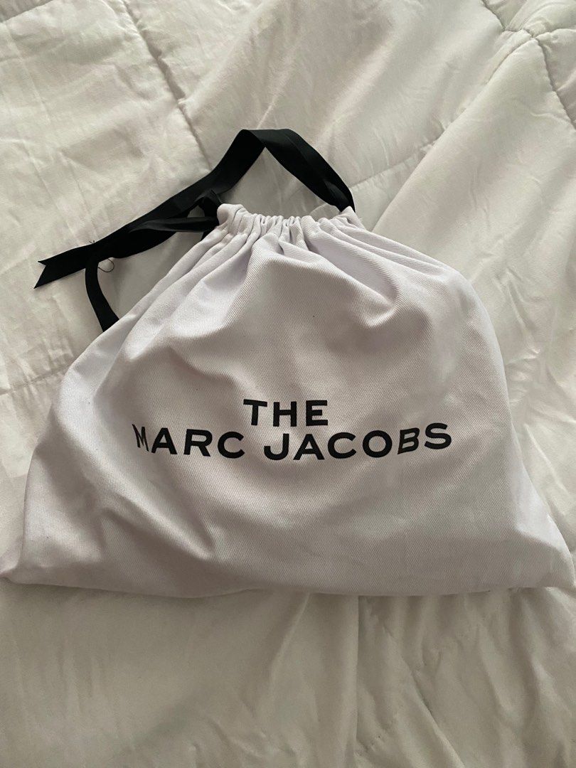 Marc Jacobs original snapshot crossbody bag, Women's Fashion, Bags ...