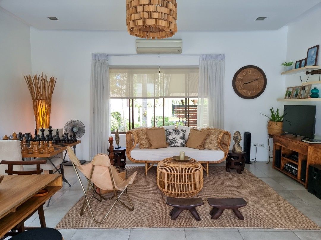 Modern Tropical House for Sale in Posadas Village, Sucat, Muntinlupa ...