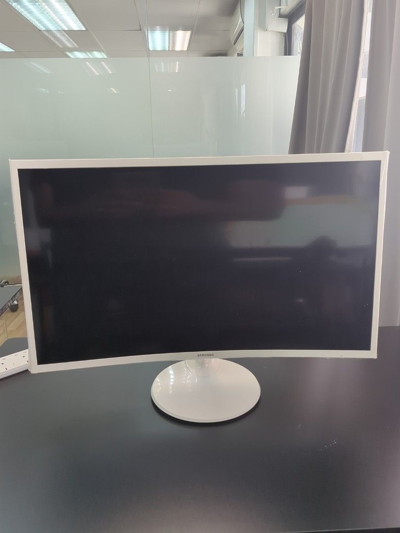 Moving sale - 32 inch computer monitors MODEL C32F391FWC, Computers ...