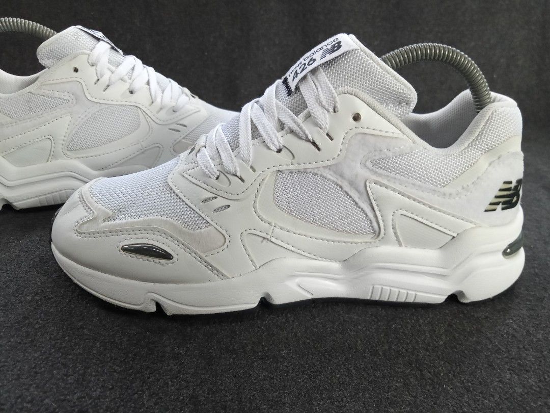 NEW BALANCE 426, Men's Fashion, Footwear, Sneakers on Carousell