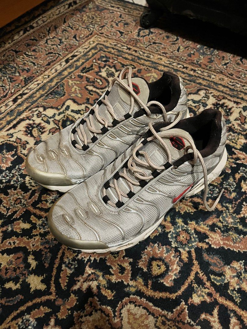 Nike air max silver bullet, Fesyen Pria, Sepatu , Sneakers di Carousell