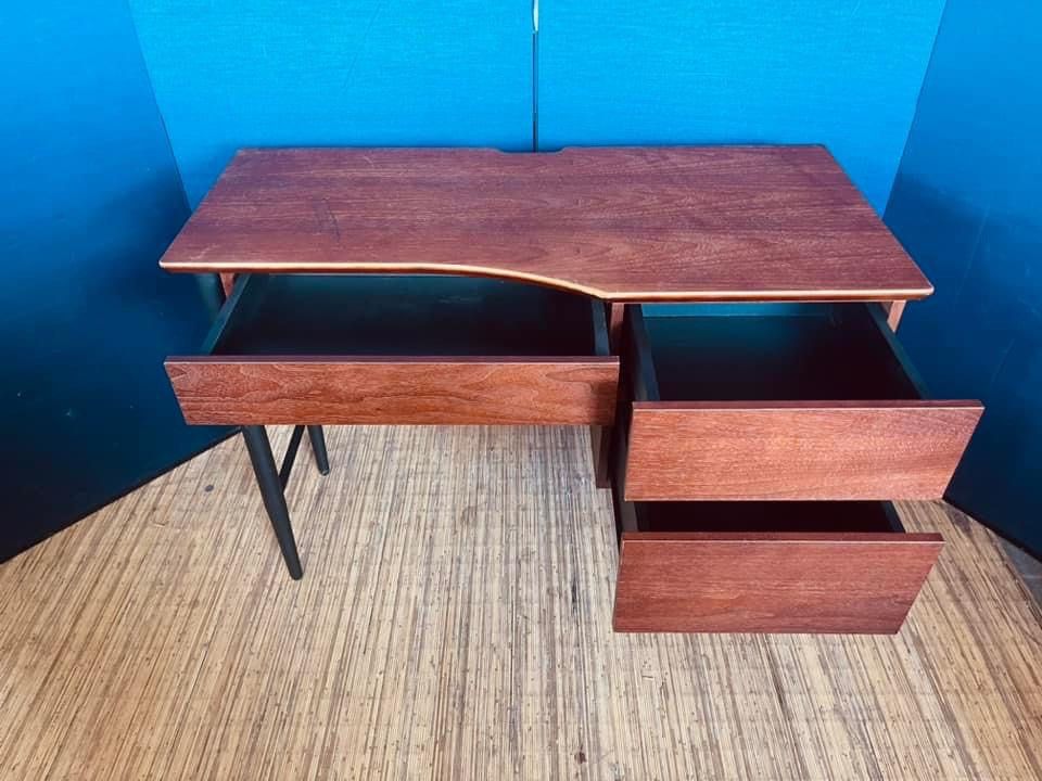 Nitori Desk, Furniture & Home Living, Furniture, Other Home Furniture ...