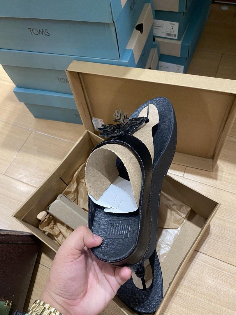 Original Fitflop size us9, Women's Fashion, Footwear, Sandals on Carousell