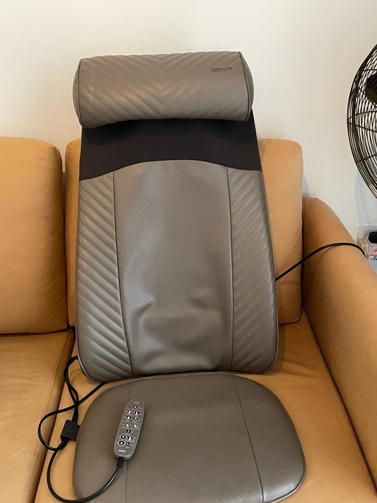 OSIM back massager, Health & Nutrition, Massage Devices on Carousell
