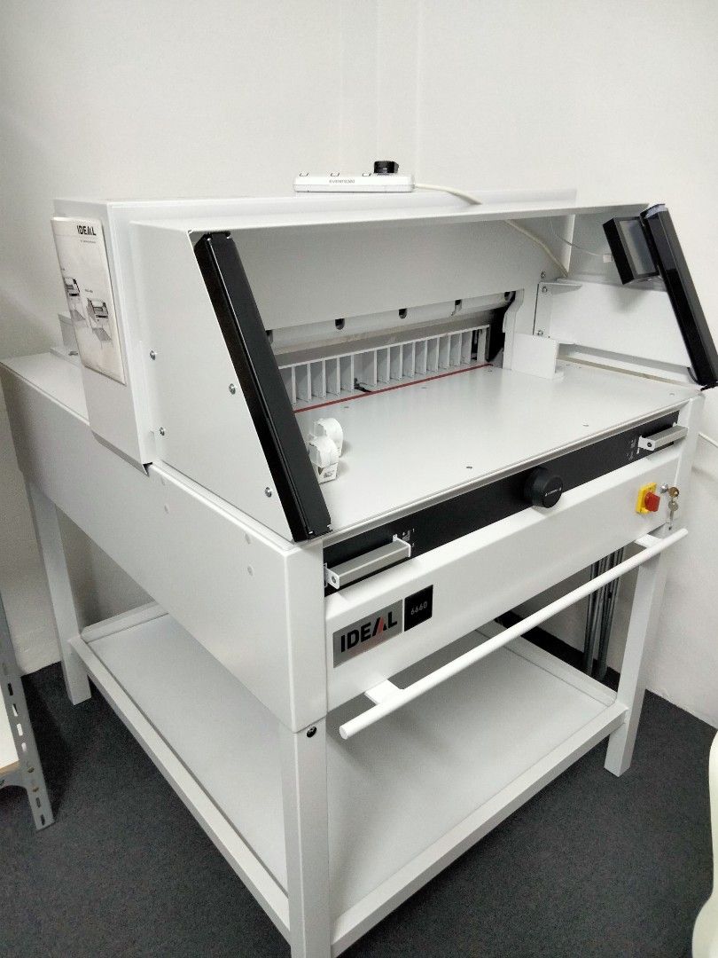 Paper cutting machine, Computers & Tech, Office & Business Technology ...