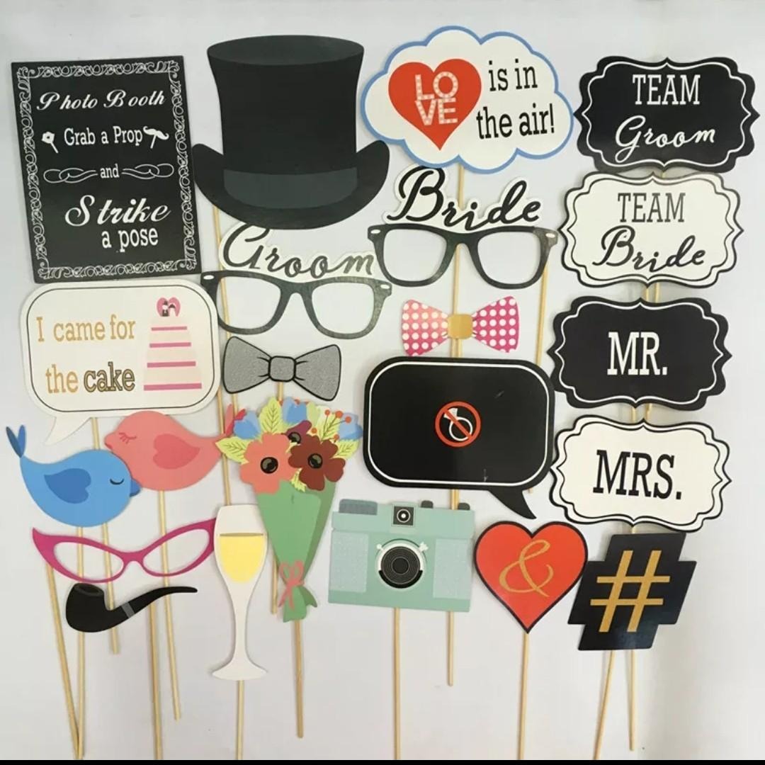Photo booth props (wedding / christmas party) >25 different ones ...