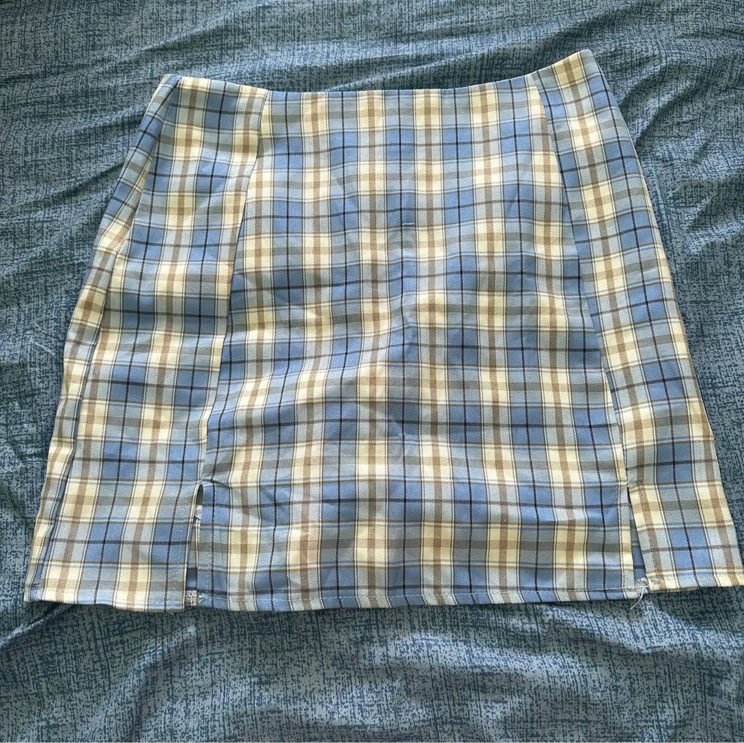 plaided skirt (blue & green), Women's Fashion, Bottoms, Skirts on Carousell