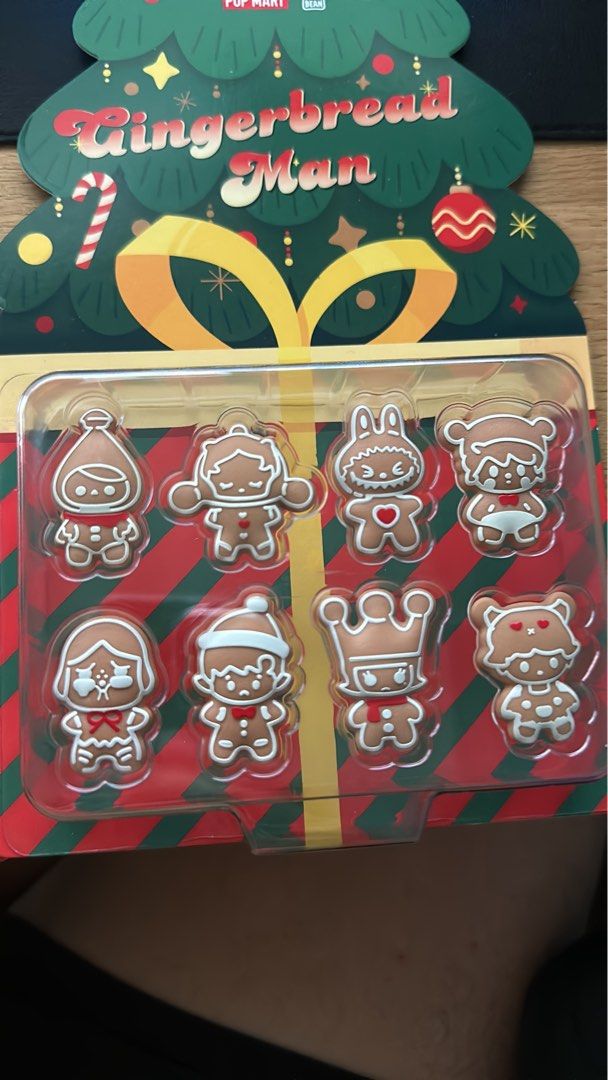 Popmart Pop Bean Gingerbread man 8 mini figurines Molly Crybaby ...