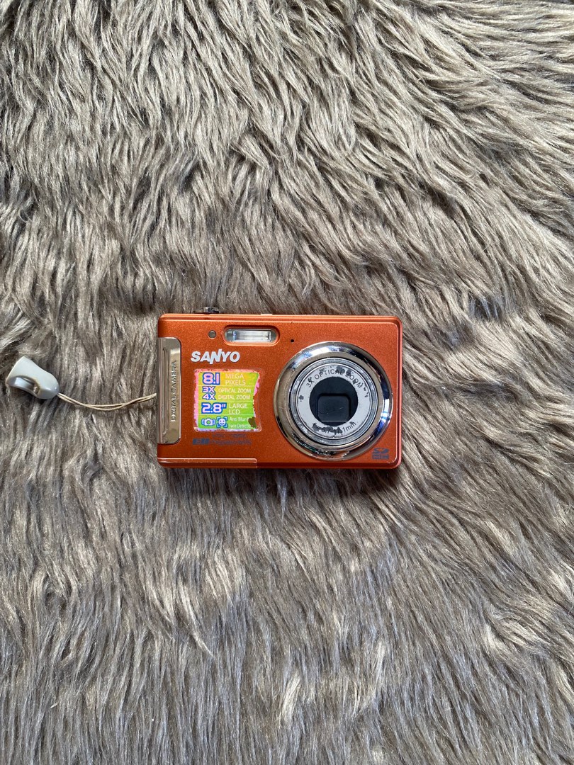 Sanyo VPC-T850 (Vermillion), Photography, Cameras on Carousell