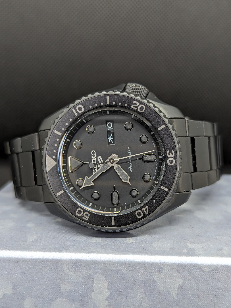 Seiko 5 SBSA075 JDM (Black Stealth PVD), Men's Fashion, Watches ...