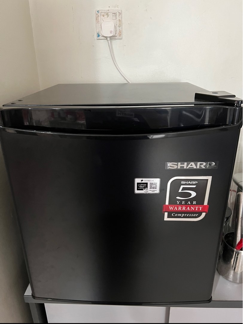 Sharp 60L mini bar fridge, TV & Home Appliances, Kitchen Appliances ...