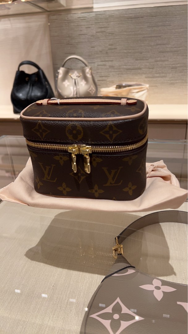 Vanity bag, Luxury, Bags & Wallets on Carousell