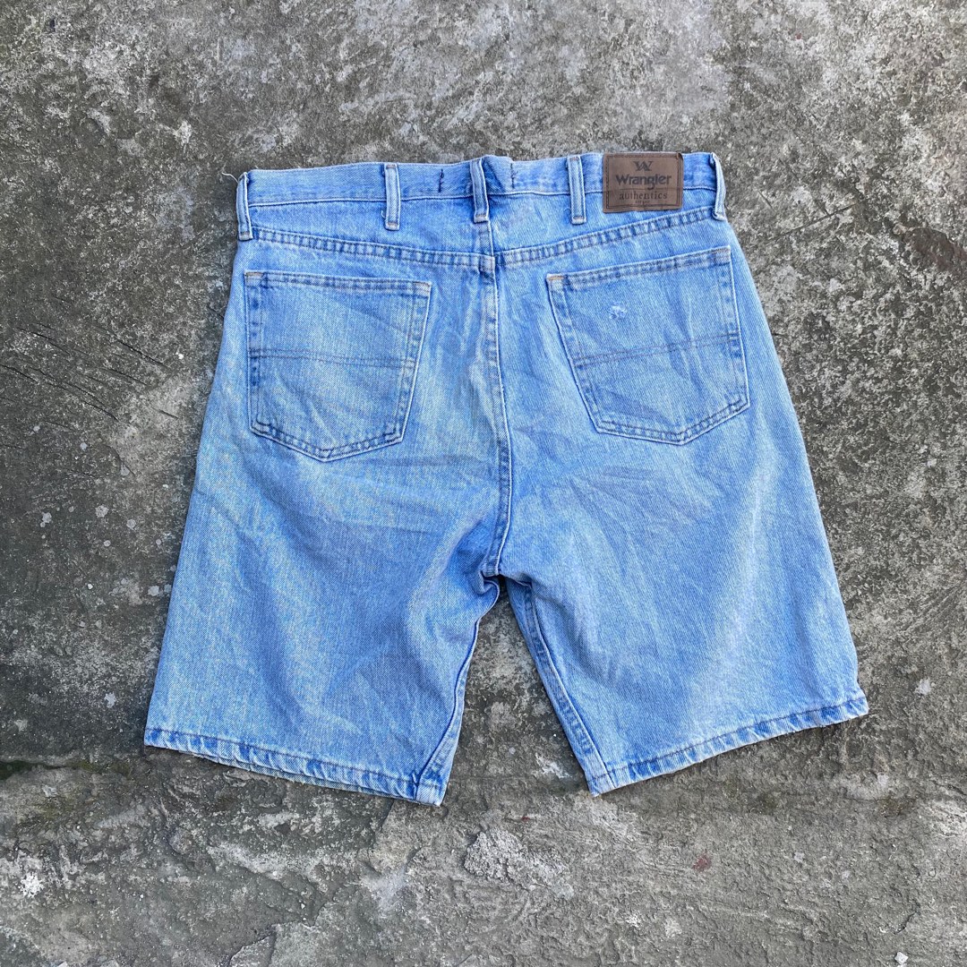 Wrangler light wash jorts, Men's Fashion, Bottoms, Shorts on Carousell