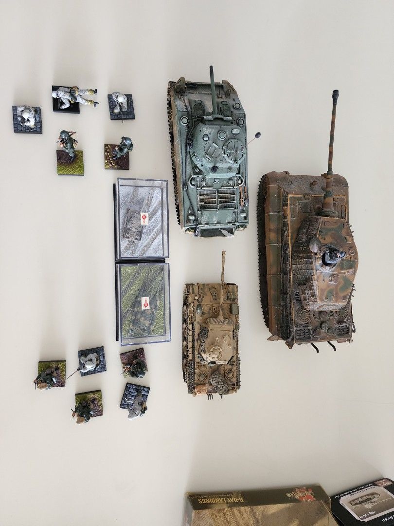 WWII Tanks and Figurines, Hobbies & Toys, Memorabilia & Collectibles ...