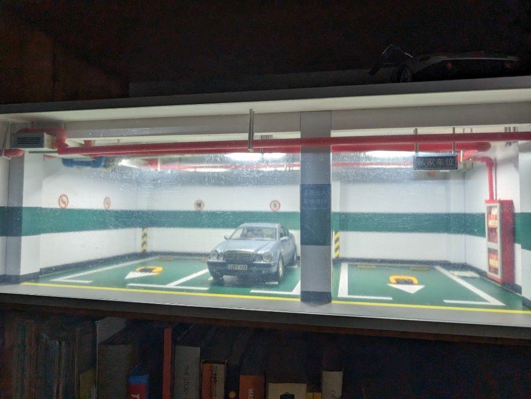 1/18 Scale Model Car Park Diorama with lights, Hobbies & Toys, Toys ...