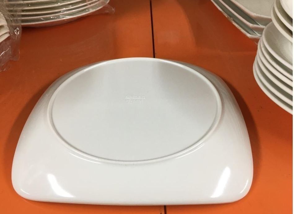 28cm Square Plate, Furniture & Home Living, Kitchenware & Tableware ...