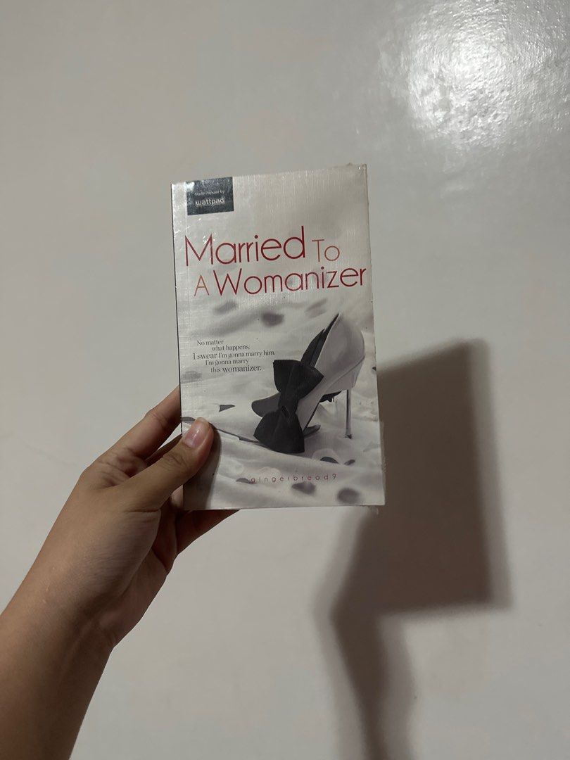 Book Bundle Avah Maldita and Married To a Womanizer, Campus Royalties ...