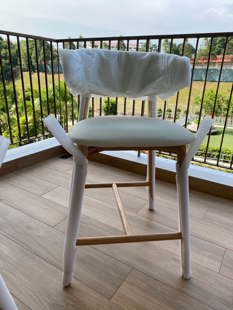 [BRAND NEW] Custom made japandi bar stools (4 available), Furniture ...