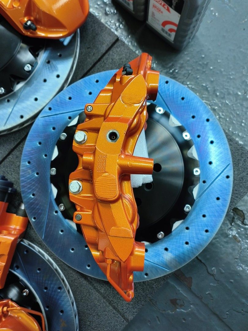 Brembo GTR35 6/4 With Epb BMW F10 , F06 , F12 , G20 , G30 , Toyota ...