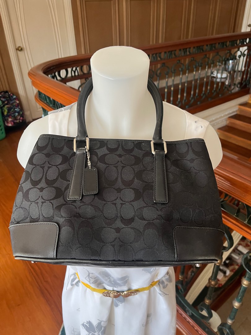 Coach Bag, Luxury, Bags & Wallets on Carousell