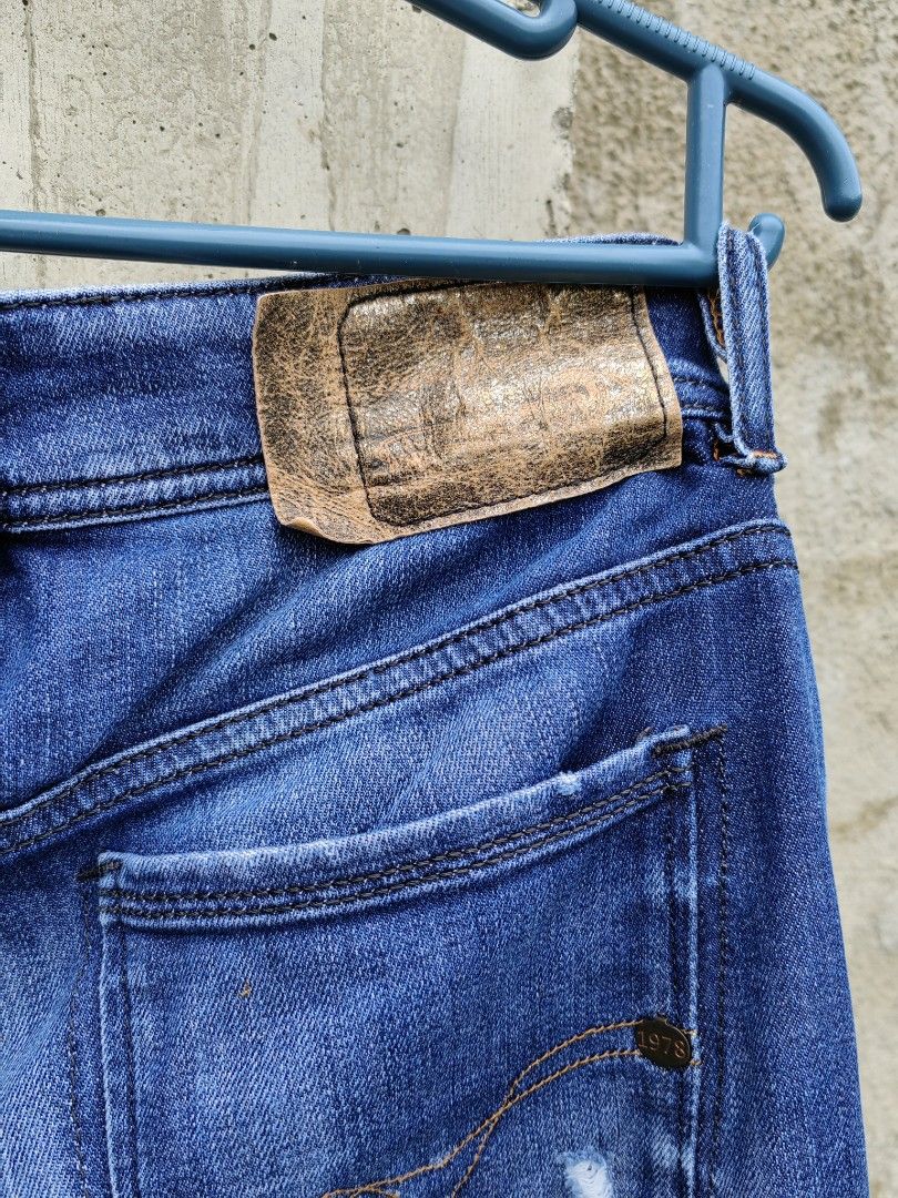 Diesel Tattered Jeans Mens Fashion Bottoms Jeans On Carousell