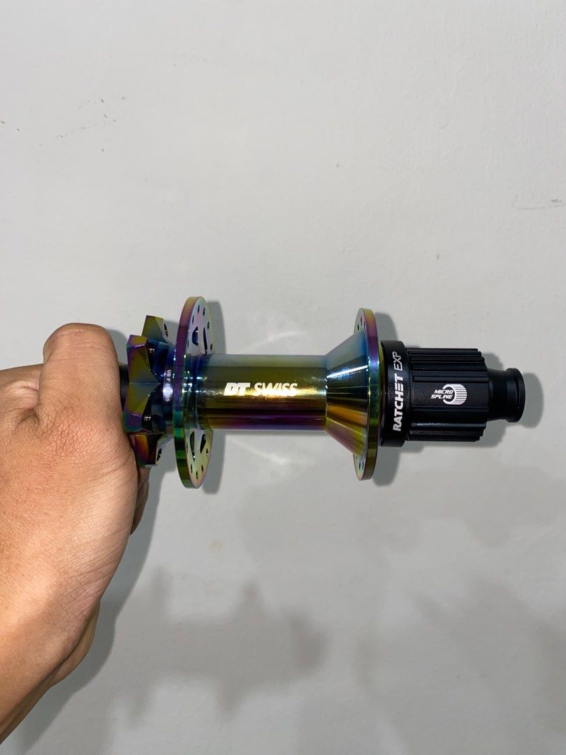 DTSwiss 240 hubs - Limited Edition Oil Slick, Sports Equipment ...