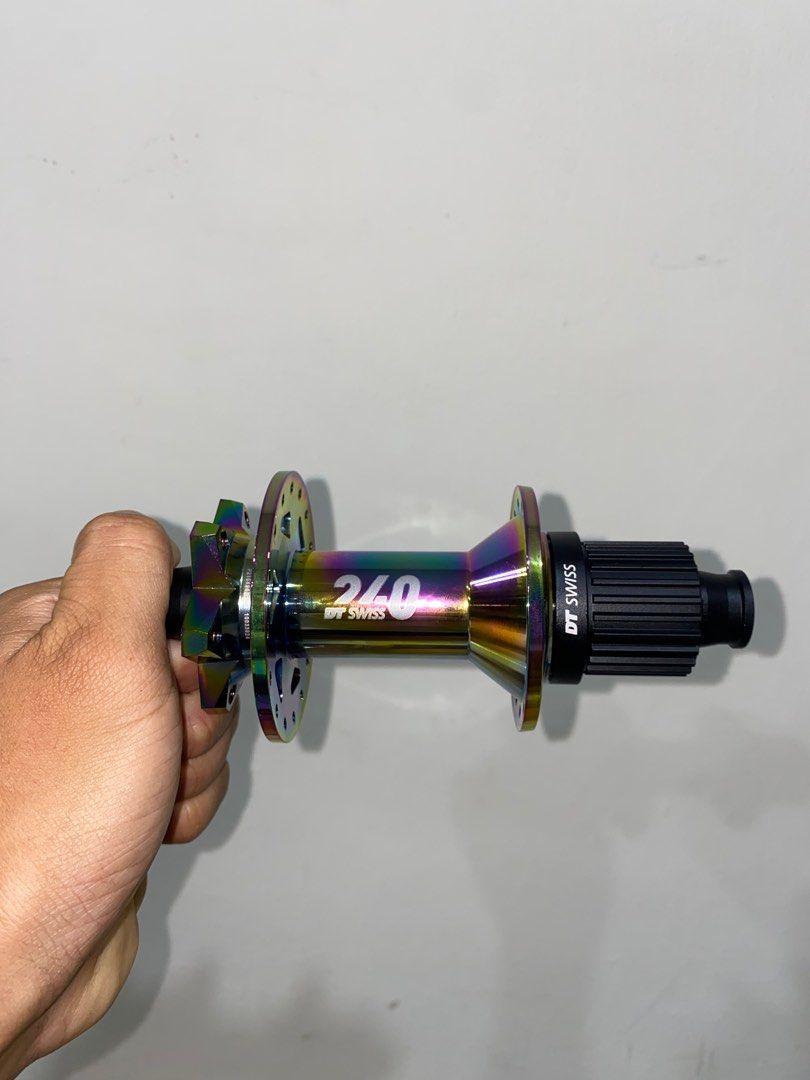DTSwiss 240 hubs - Limited Edition Oil Slick, Sports Equipment ...