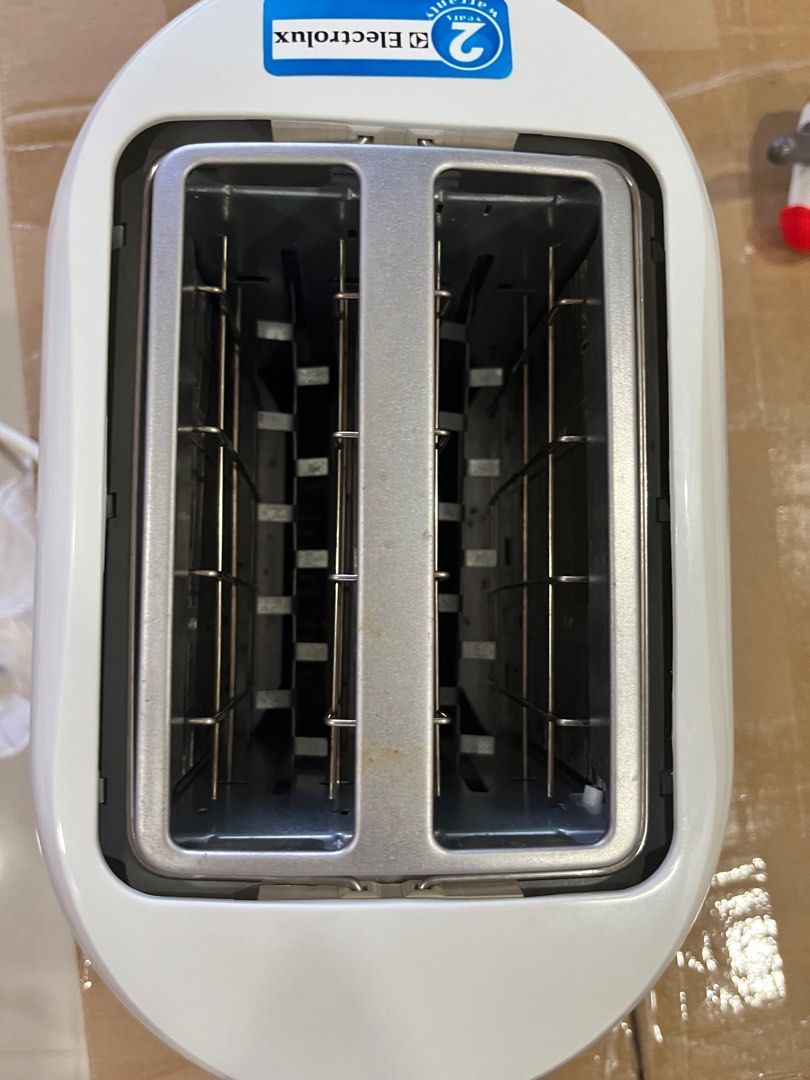 Electrolux bread toaster, TV & Home Appliances, Kitchen Appliances ...