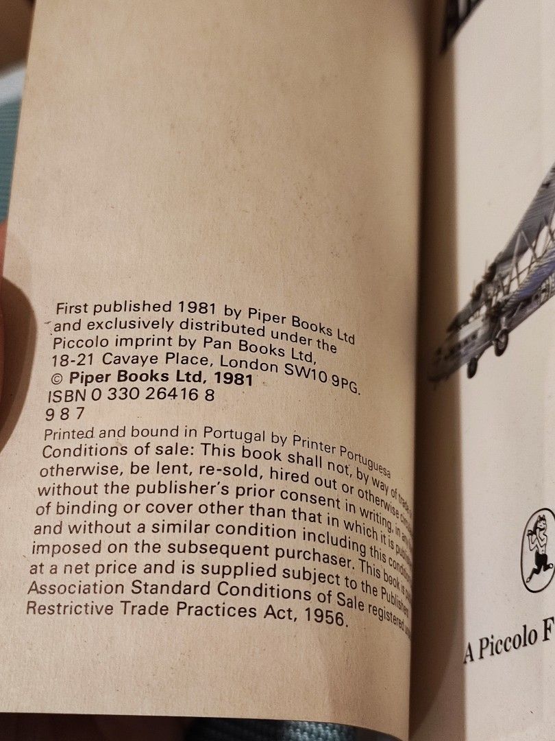 (ENG) A Piccolo Factbook : Aircraft, Hobbies & Toys, Books & Magazines ...