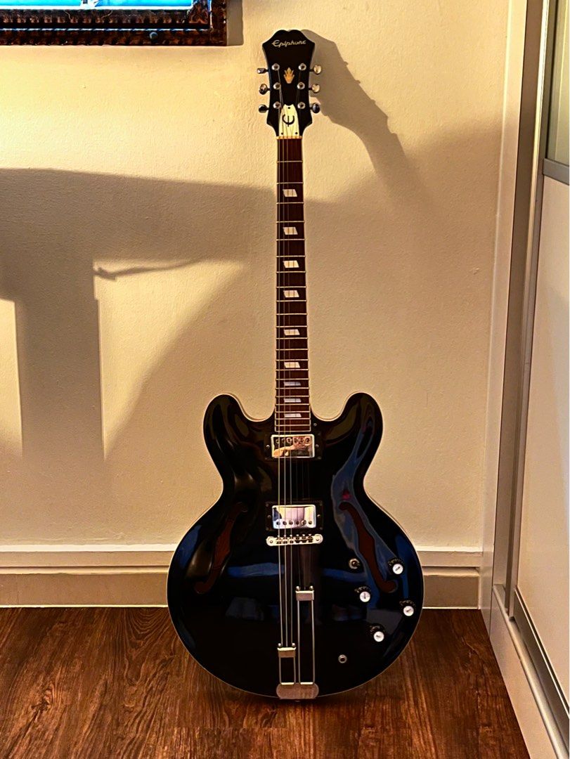 Epiphone Riviera 90s, Hobbies & Toys, Music & Media, Musical ...