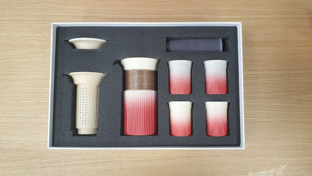 Extract.Rong Tea Set (Farlight Games x ZENS), Furniture & Home Living ...