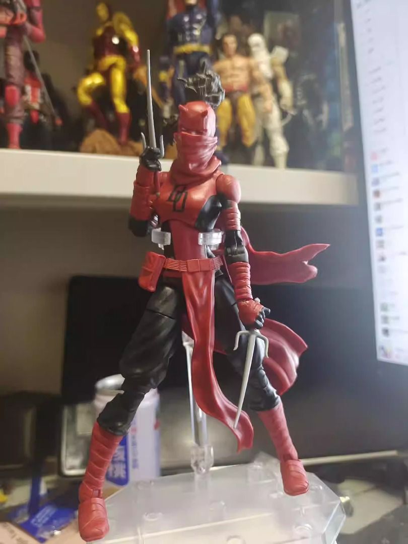 FREE Delivery. Hasbro Marvel Legends Series Elektra Natchios Daredevil ...