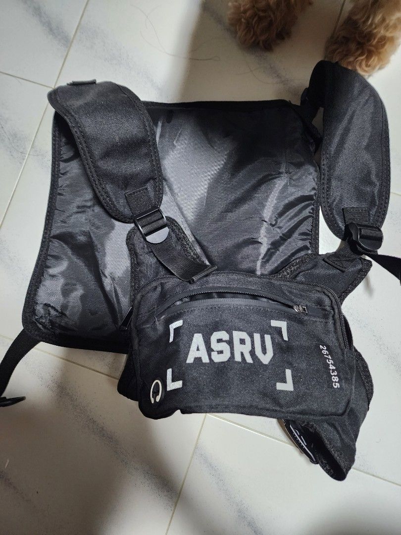 Front chest pouch, Babies & Kids, Going Out, Carriers & Slings on Carousell