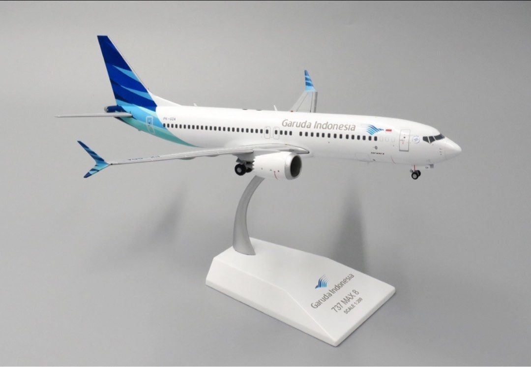 Garuda Indonesia Boeing 737 MAX 8 1:200, Hobbies & Toys, Memorabilia ...