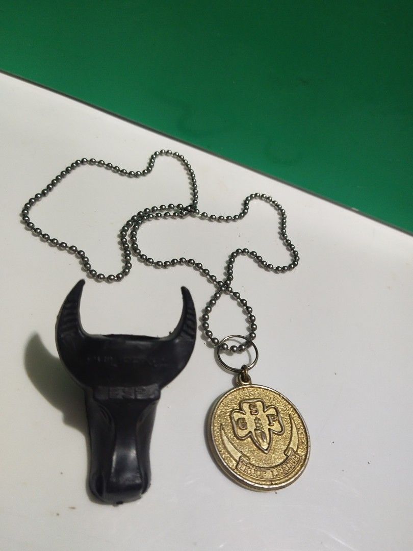 "GSP---Troop Leader Medallion & BSP Carabao Neckerchief Slide"/1980s ...