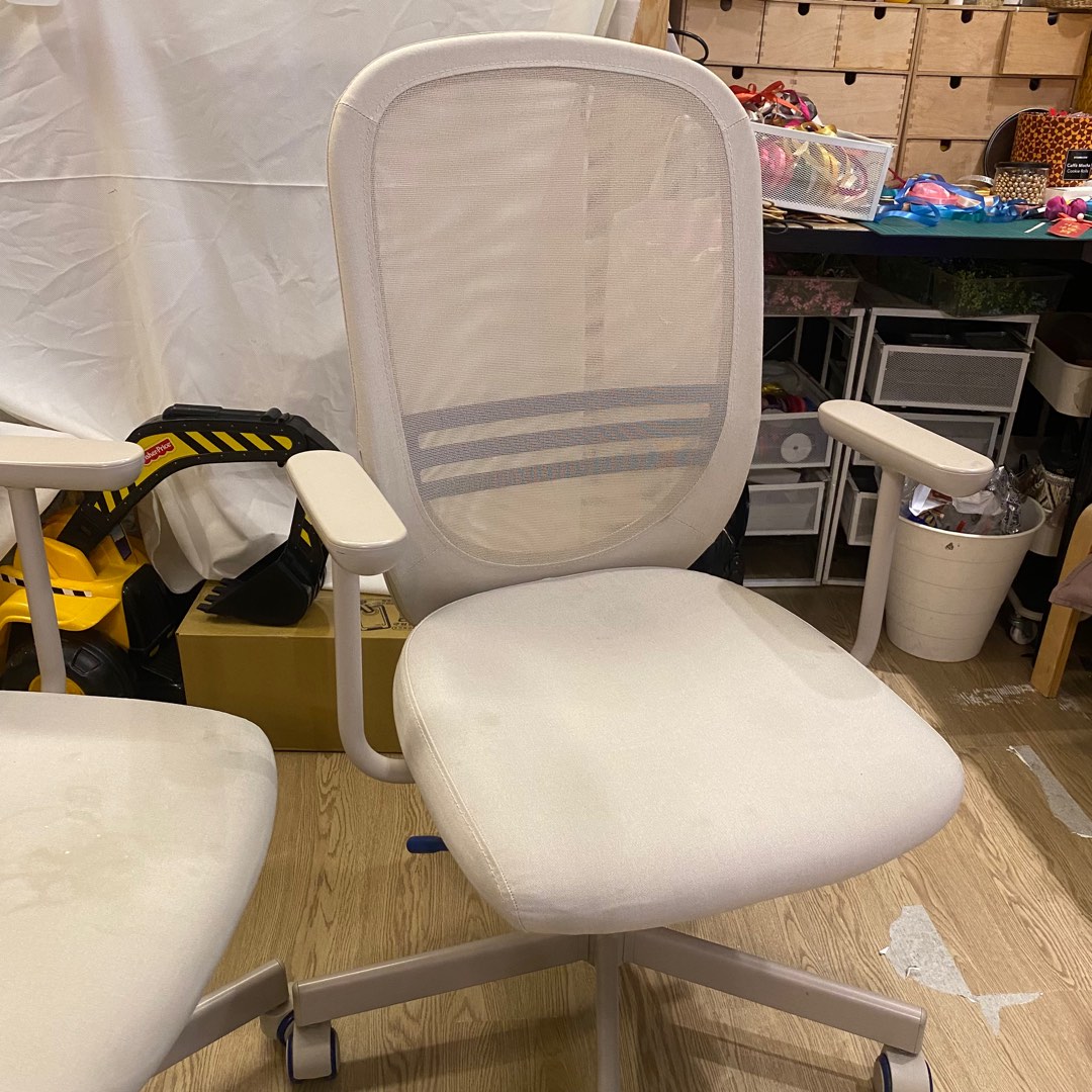 Ikea FLINTAN電腦椅 剩1張 辦公扶手椅, 電腦椅, 米色 可拆洗, 家具及居家用品, 家具, 椅子在旋轉拍賣