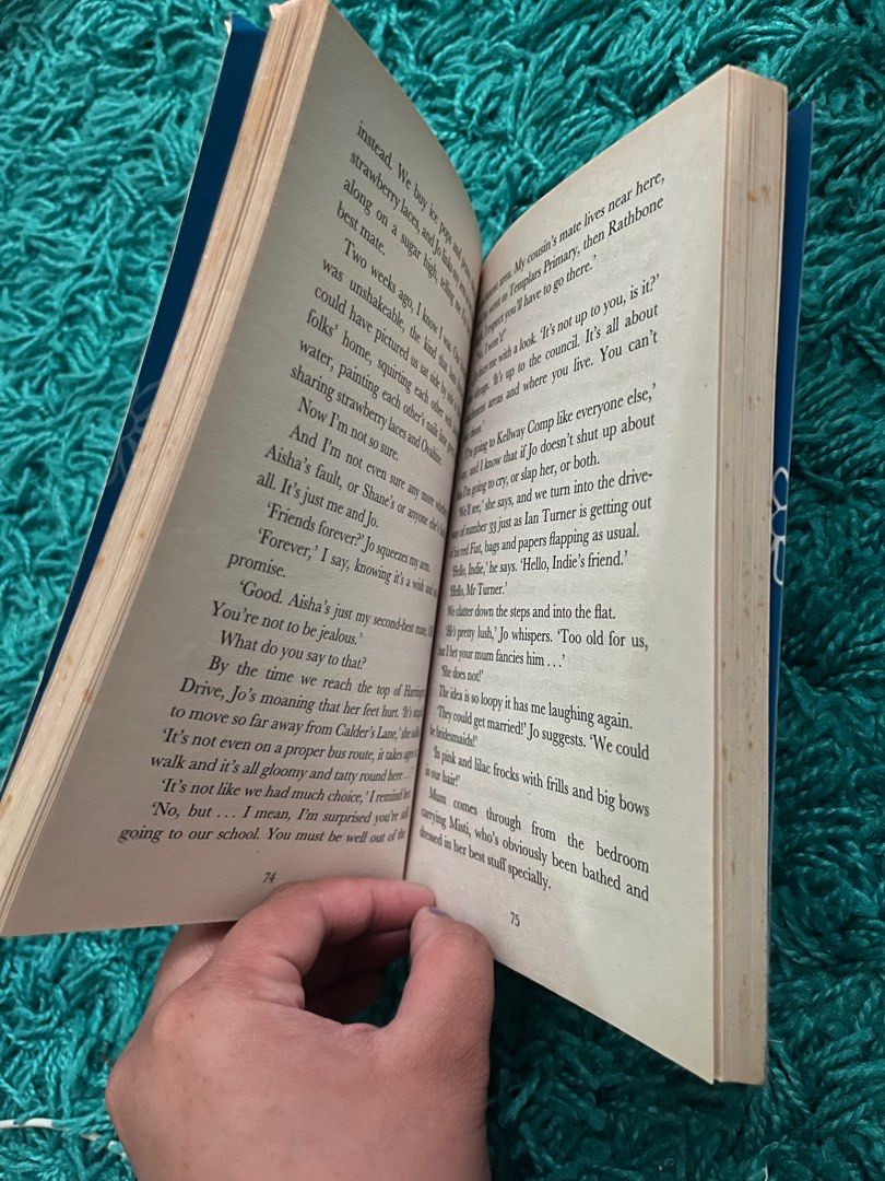 Indigo Blue by Cathy Cassidy, Hobbies & Toys, Books & Magazines ...