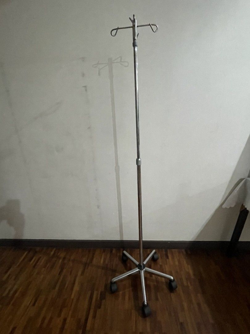 IV stand / dextrose rack / dextrose stand, Health & Nutrition, Medical ...
