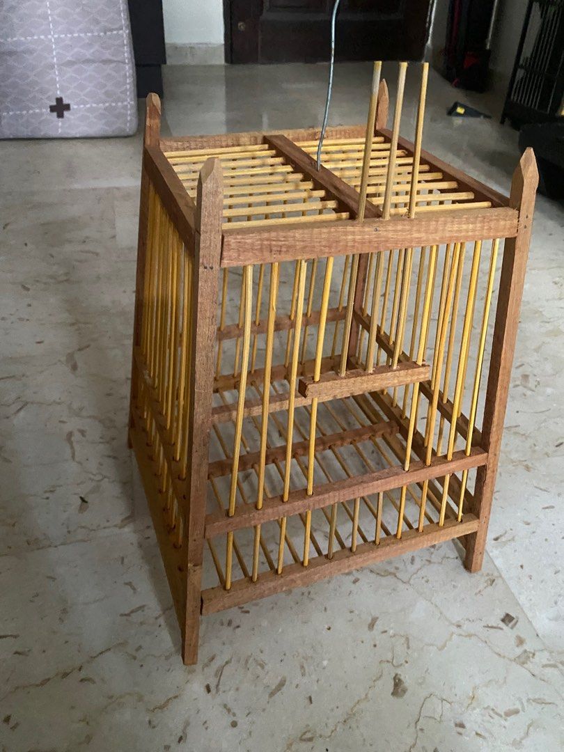 Jambul square cage, Pet Supplies, Homes & Other Pet Accessories on Carousell