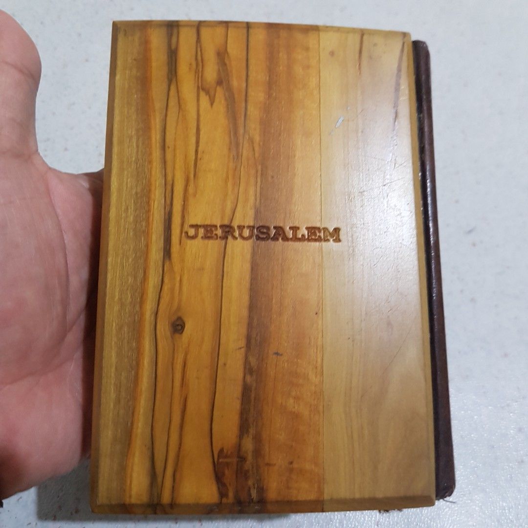 Jarang Alkitab Cover Kayu Zaitun dari Jerusalem Red Letter KJV, Buku ...