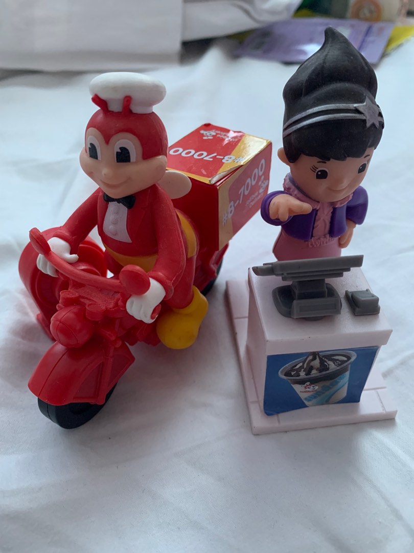 Jolly Kiddie Meal Fun Store Jollibee and Twirly, Hobbies & Toys, Toys ...