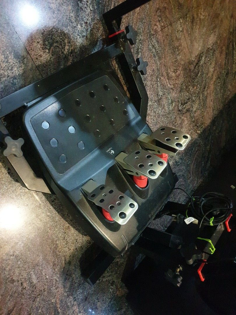 Logitech G27 USB Racing Wheel for PC, brook Ras1ution console adapter ...