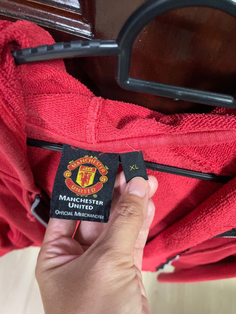 Manchester United official merchandise jacket, Men's Fashion, Coats ...