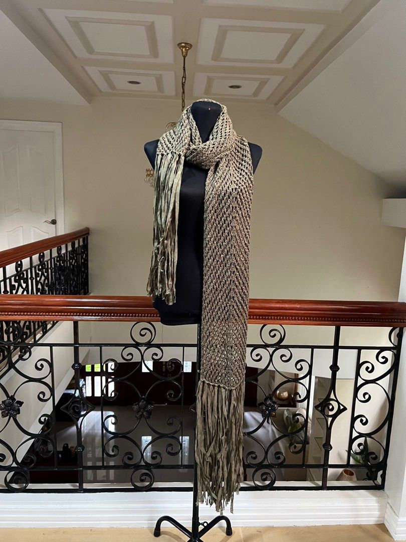 Mango Shawl grey green, Women's Fashion, Coats, Jackets and Outerwear ...