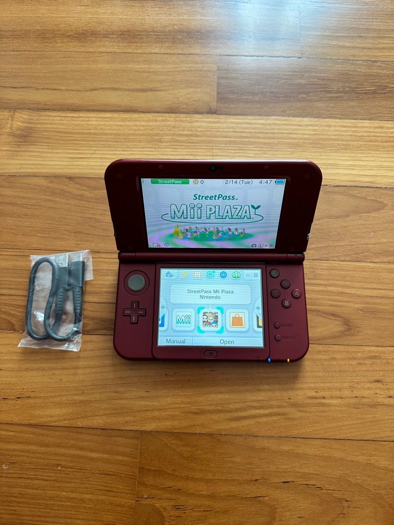 (Mint Condition) Nintendo New 3DS XL Maroon Red Console, Video Gaming ...