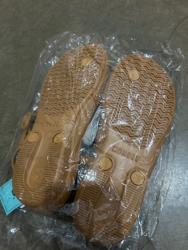 Monobo Marshmallow, Women's Fashion, Footwear, Flats & Sandals on Carousell