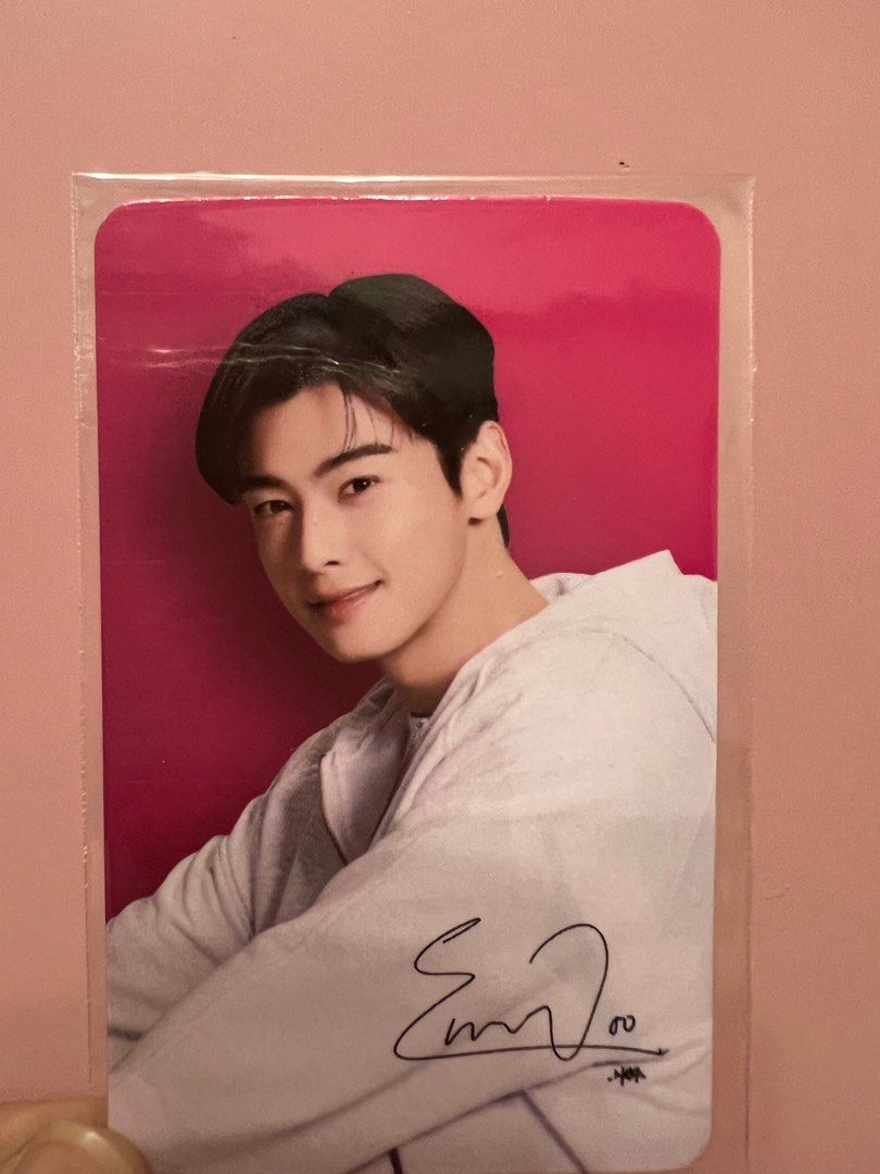 Original Cha Eun Woo Dunkin Photo Card, Hobbies & Toys, Memorabilia ...