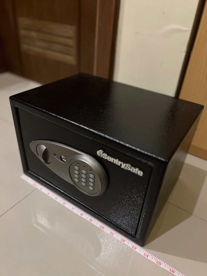 Original Sentry Safe with Digital Keypad and Override Key, Furniture ...