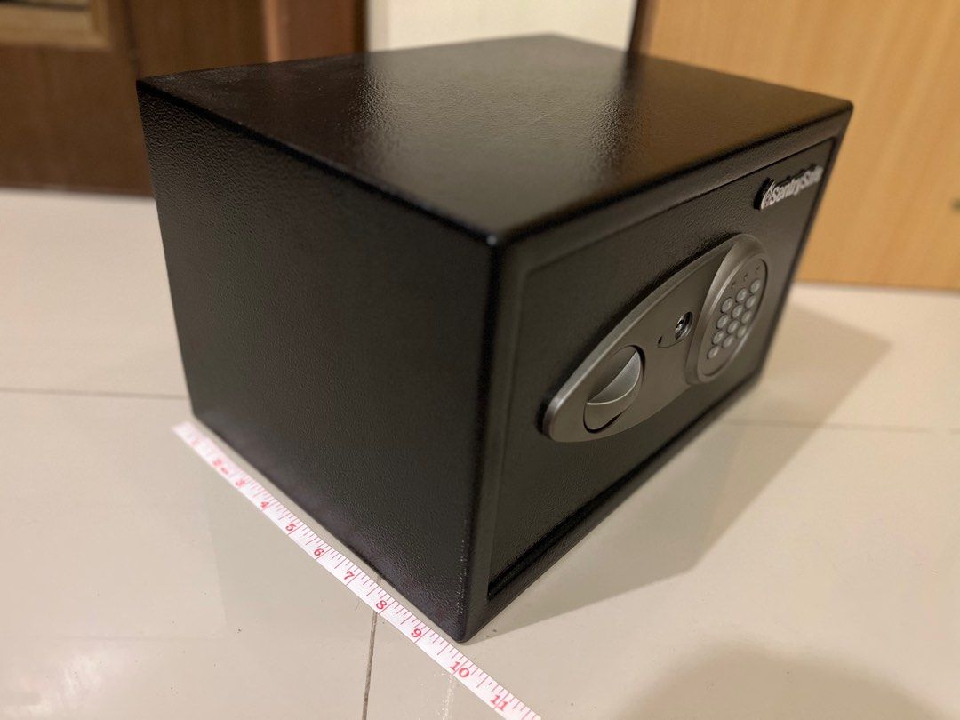 Original Sentry Safe with Digital Keypad and Override Key, Furniture ...