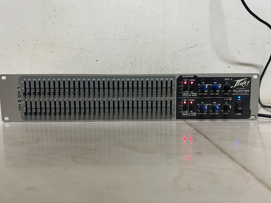 PEAVEY PV-231 (EQ) 31段EQ 等化器 雙通道31頻段均衡器 等化器 前級擴大機 舞臺家用均衡器, 耳機及錄音音訊設備, 可攜式音響設備在旋轉拍賣